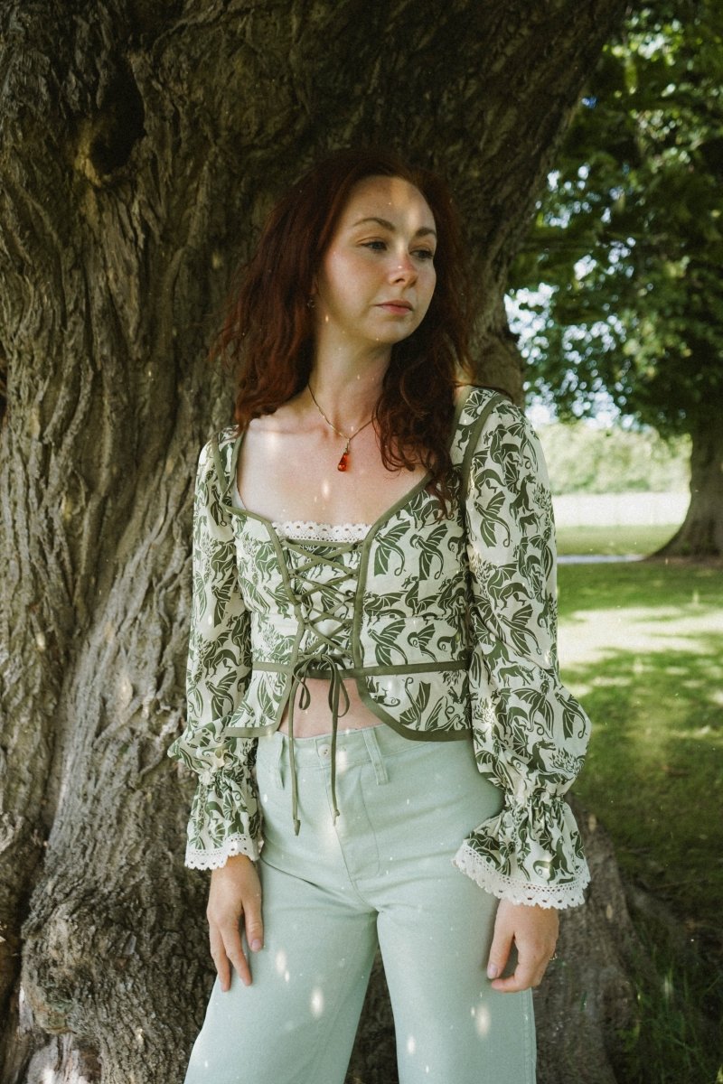 *Sample* Arianwen Top in Green Draco Print – Olivia Annabelle